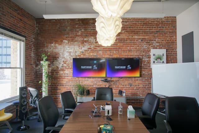 Tandem | Office space worth leaving home for.